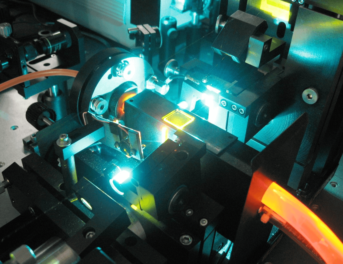 Dye Lasers Selection Guide: Types, Features, Applications | GlobalSpec Dye Lasers Selection Guide: Types, Features, Applications | GlobalSpec