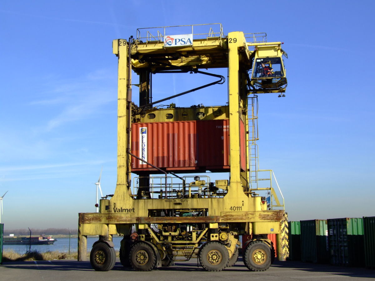 Straddle Carriers Selection Guide: Types, Features, Applications ...